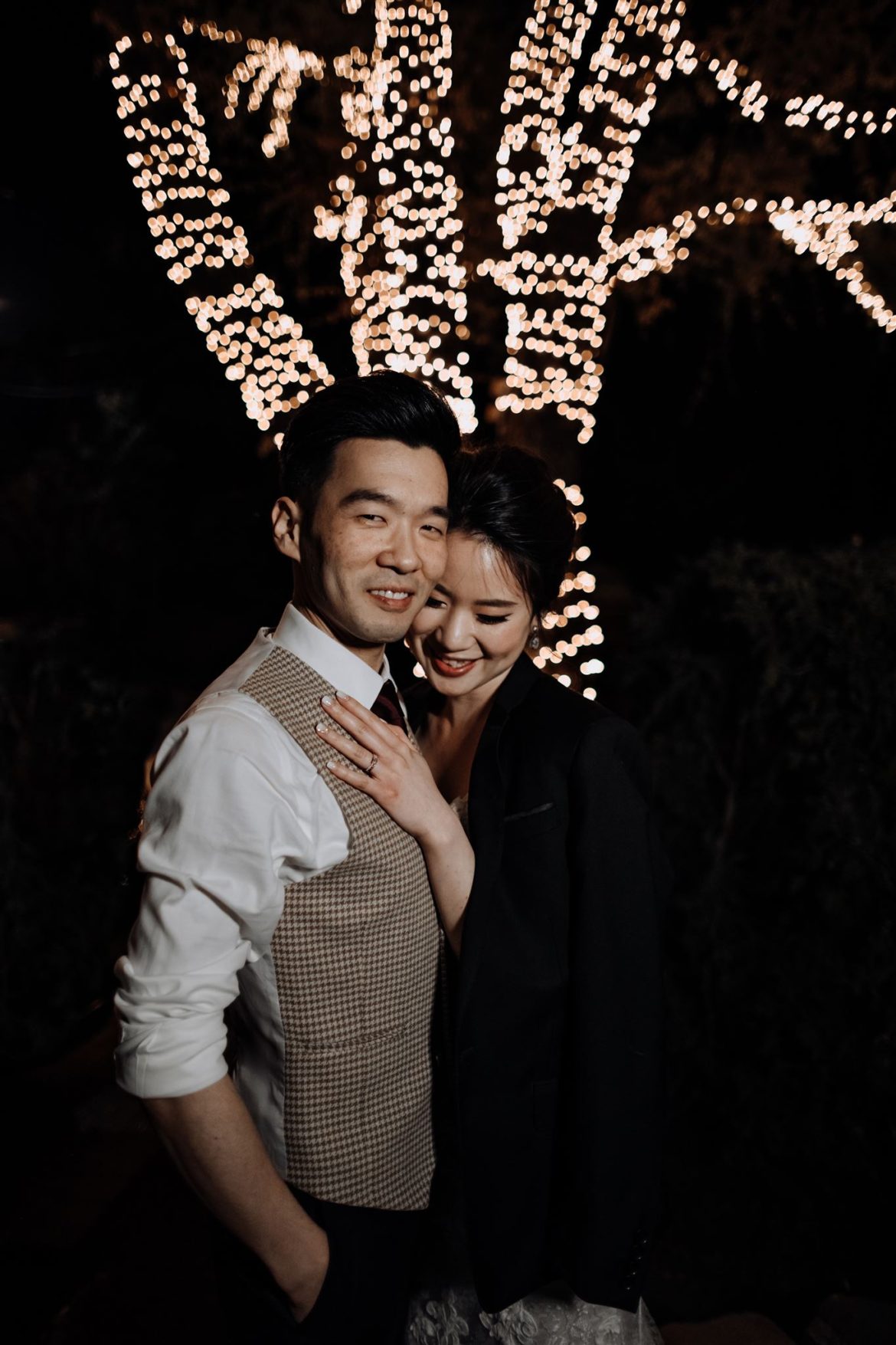 Strobe Flash vs Continuous Lighting: Which One is Best for Me? – Formed ...